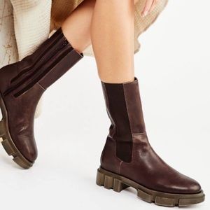 Free People | Shoes | New Free People Brooks Lug Sole Chelsea Boots ...